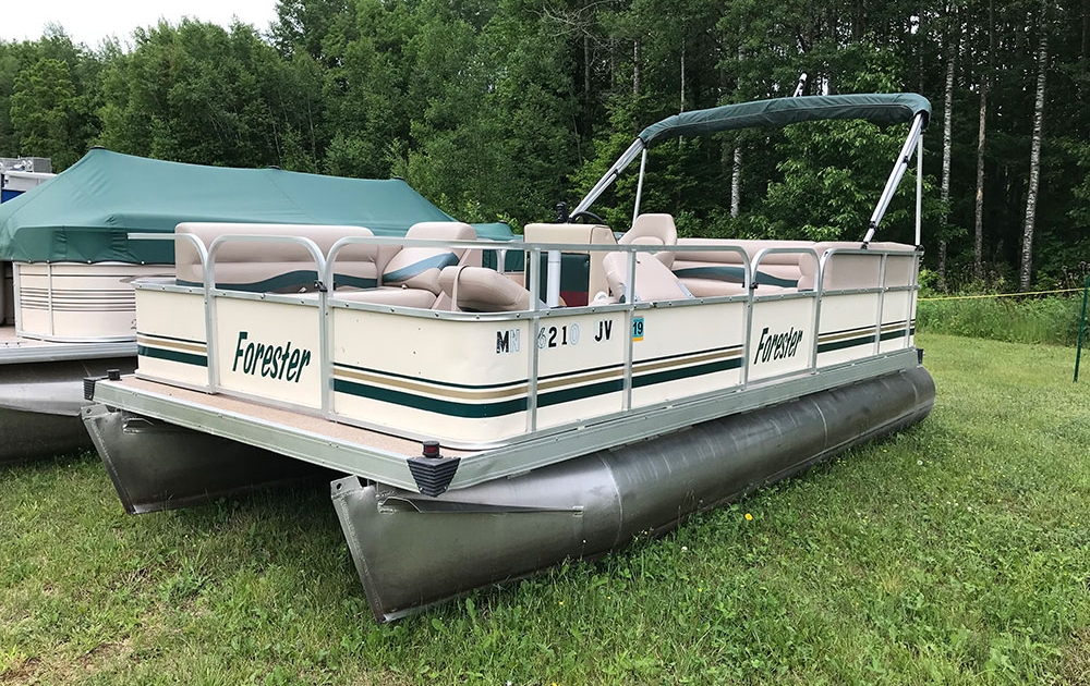19′ Forester Cruise – Olds Pontoon Rental & Storage